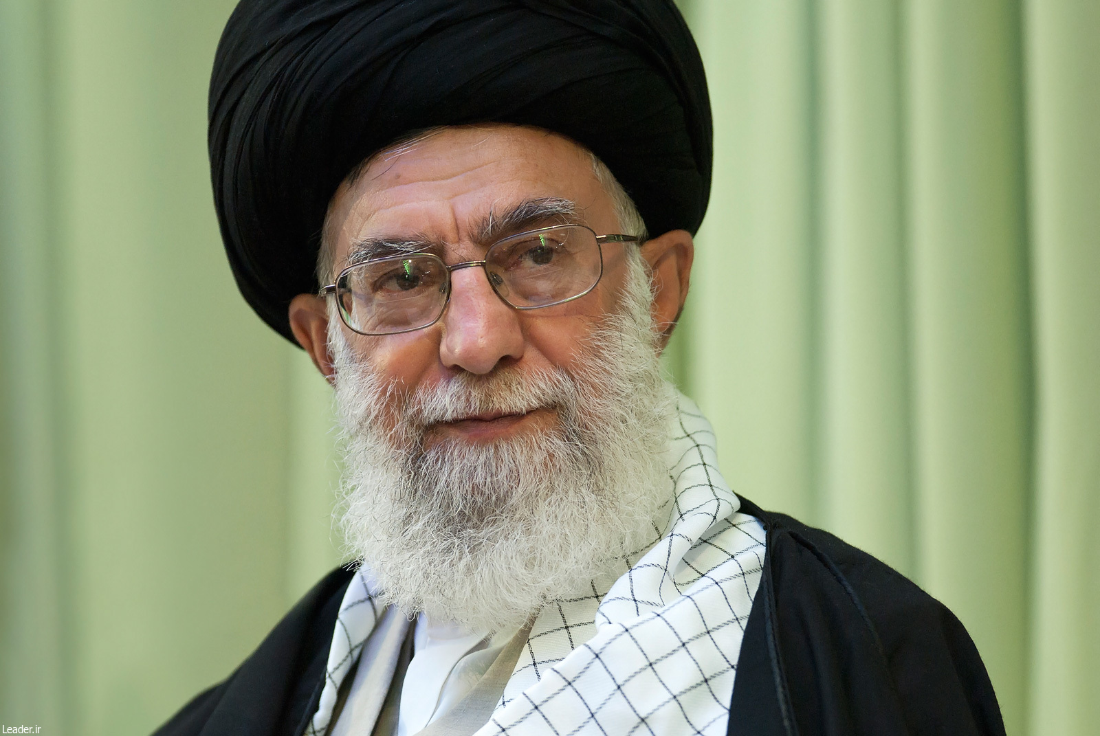 Image gallery of the Leader of the Islamic Revolution :: Leader.ir