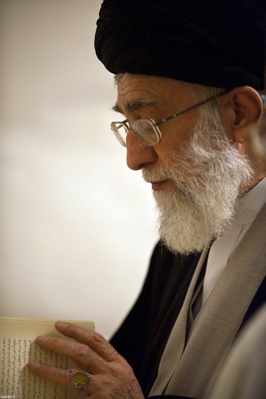 Image gallery of the Leader of the Islamic Revolution :: Leader.ir